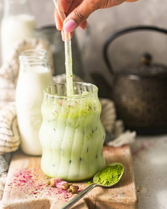 Easy Iced Matcha Latte (smooth and creamy!) - Britney Breaks Bread