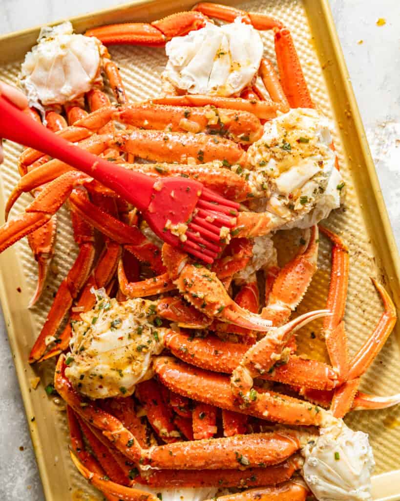 Easy Baked Crab Legs with Garlic Butter Sauce (with video) - Britney ...