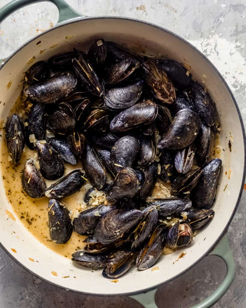 Mussels in White Wine Sauce - Britney Breaks Bread